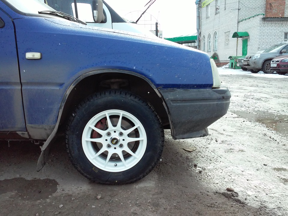 Белое литье. — ИЖ 2126, 1,6 л, 2004 года | колёсные диски | DRIVE2