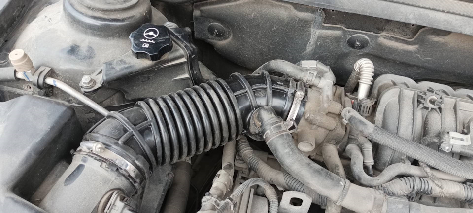 Замена воздуховода дросселя — Chevrolet Cruze (1G), 1,6 л, 2012 года ...