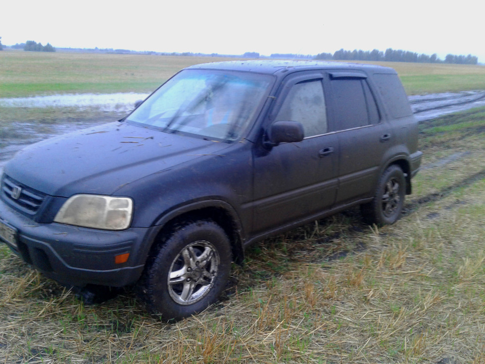 А вы даете своей жене покуражится на машине? — Honda CR-V (RD1/RD2), 2 л, 1999 года | покатушки ...