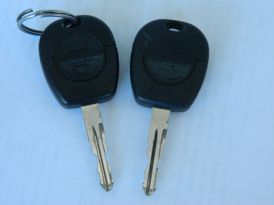 Мозги авто распознают разные ключи? — Nissan Primera (P12), 2 л, 2002 ...
