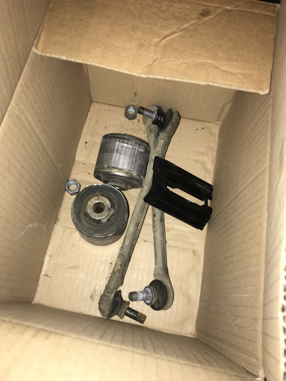 Замена передних стоек стабизатора+ сайлентблоков продольных рычагов ...