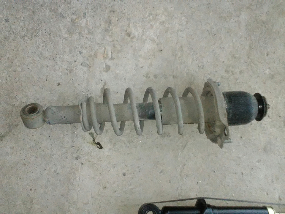 стойки задние — Toyota Corolla (120), 1,5 л, 2002 года | своими руками ...
