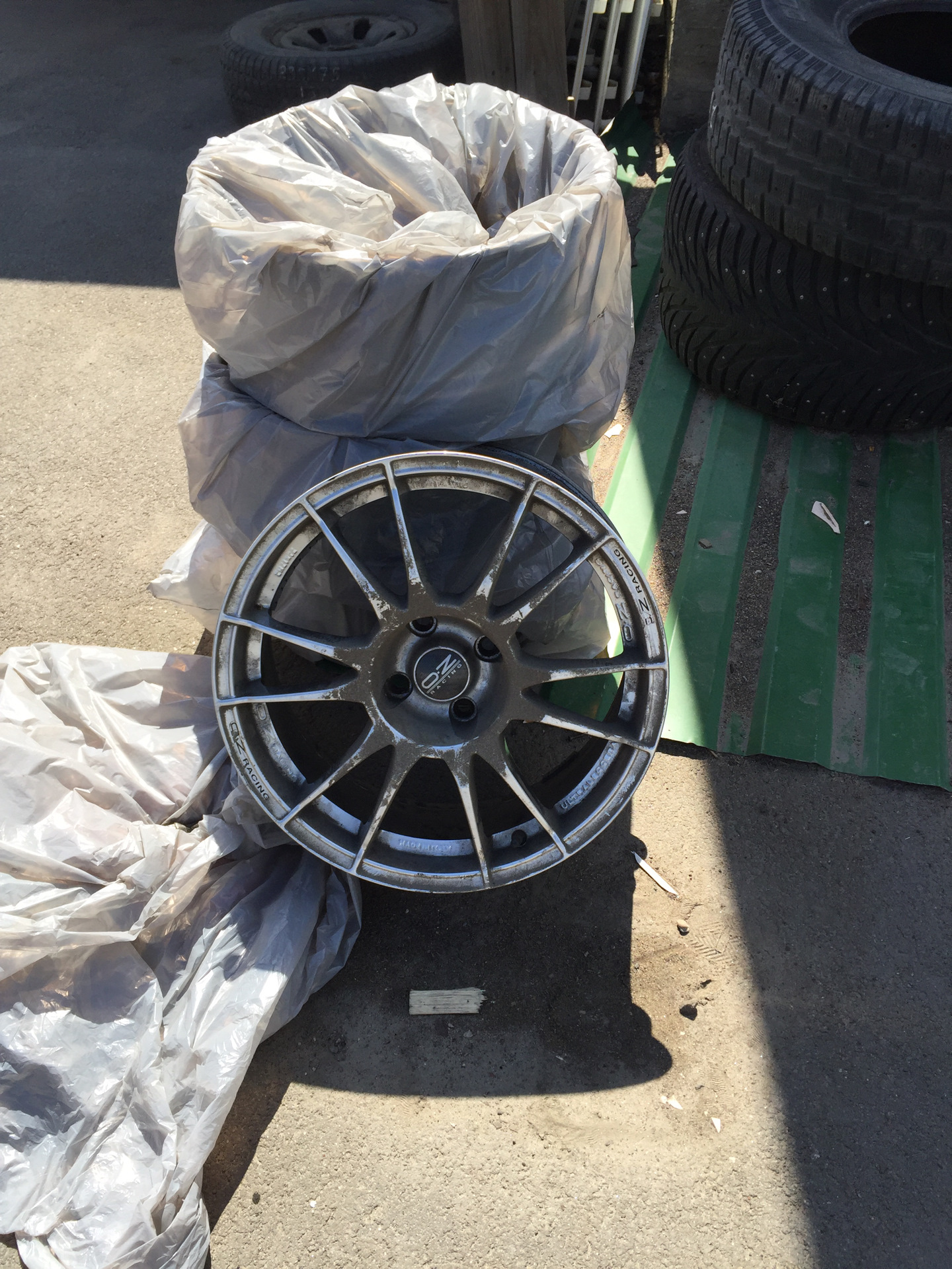 OZ Racing Ultraleggera R17 4x108 ЕТ12 — DRIVE2