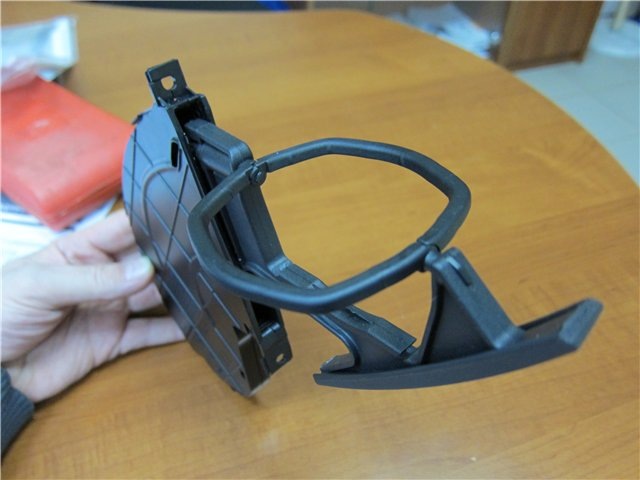 Подстаканник выдвижной в переднюю панель ч.1 — Skoda Fabia Combi Mk1, 1 ...