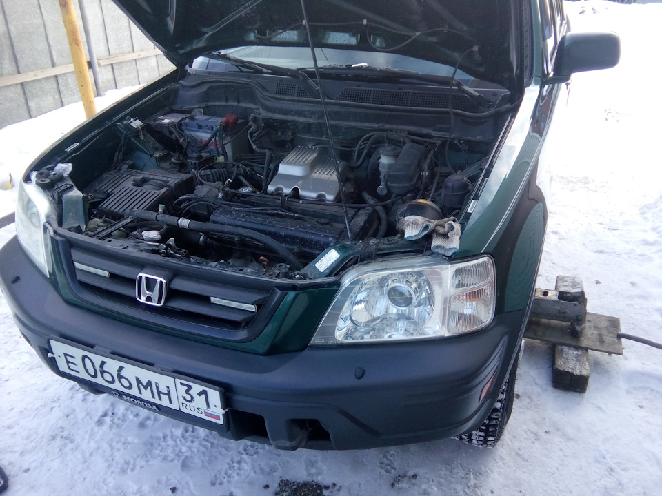 Замена резинок передних амортов — Honda CR-V (RD1/RD2), 2 л, 2000 года | своими руками | DRIVE2