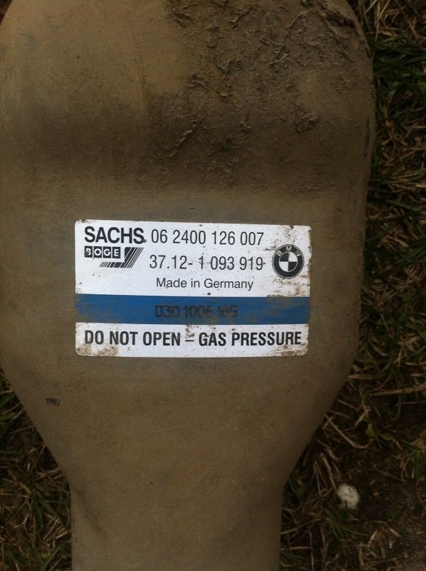 Надоела мне эта пневма… — BMW 5 series (E39), 2,5 л, 2002 года ...