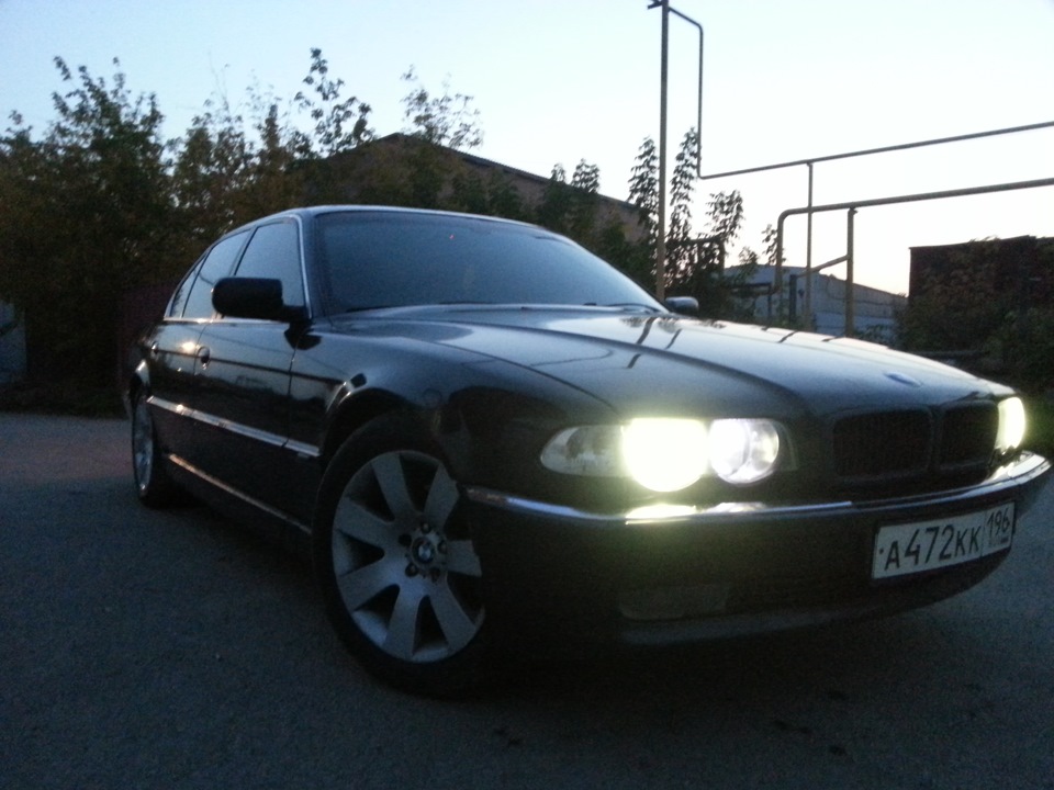пару фотографий после обновочек — BMW 7 series (E38), 4,4 л, 1997 года | фотография | DRIVE2