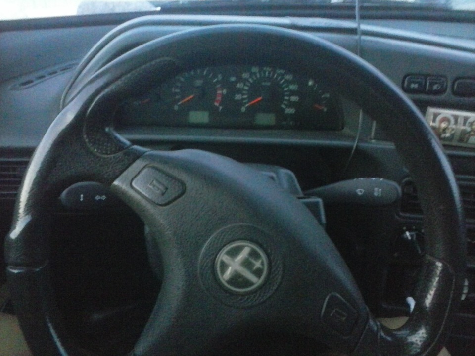 Под рулевые переключатели — Lada 2114, 1,5 л, 2004 года | другое | DRIVE2