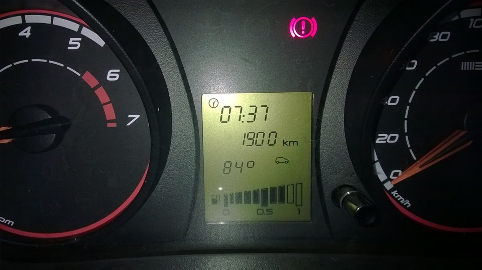коврик в багажник — Lada Калина Универсал (2G), 1,6 л, 2015 года ...