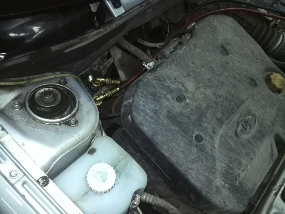 Замена трубки кондиционера по гарантии — Lada Калина 2 хэтчбек, 1,6 л ...