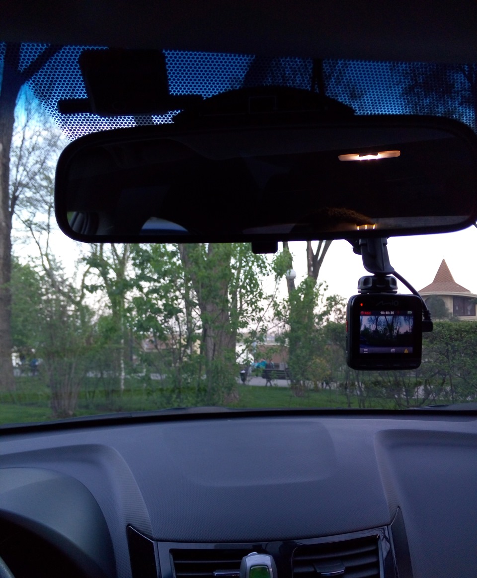 Mio Mivue 528 — Hyundai Solaris, 1,6 л., 2012 года | аксессуары | DRIVE2