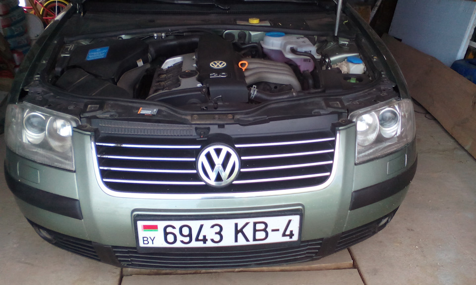 Замена помпы — Volkswagen Passat B5, 2 л, 2003 года | своими руками ...
