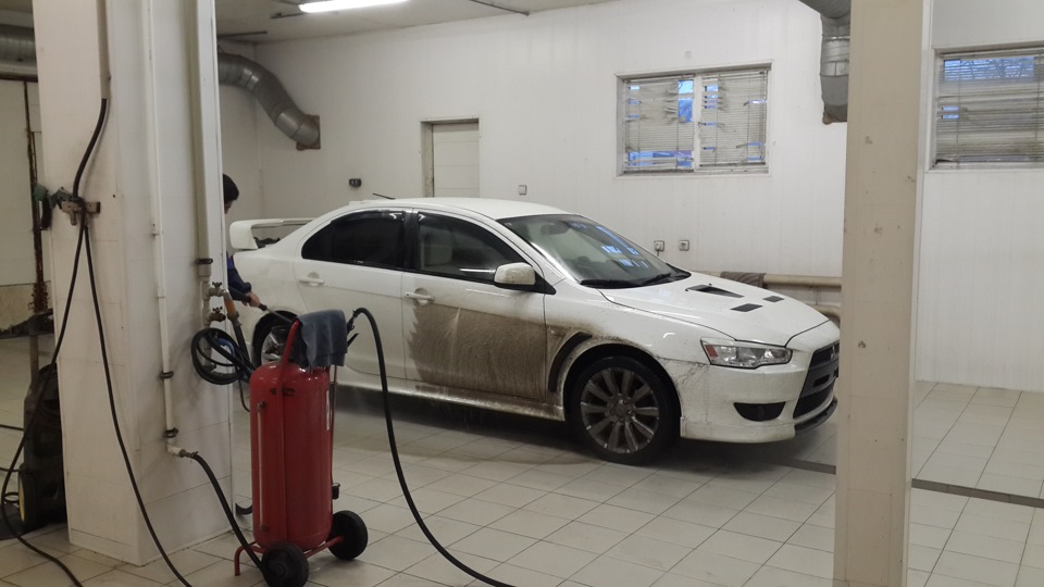 лобовое стекло — Mitsubishi Lancer X, 2 л, 2008 года | визит на сервис ...