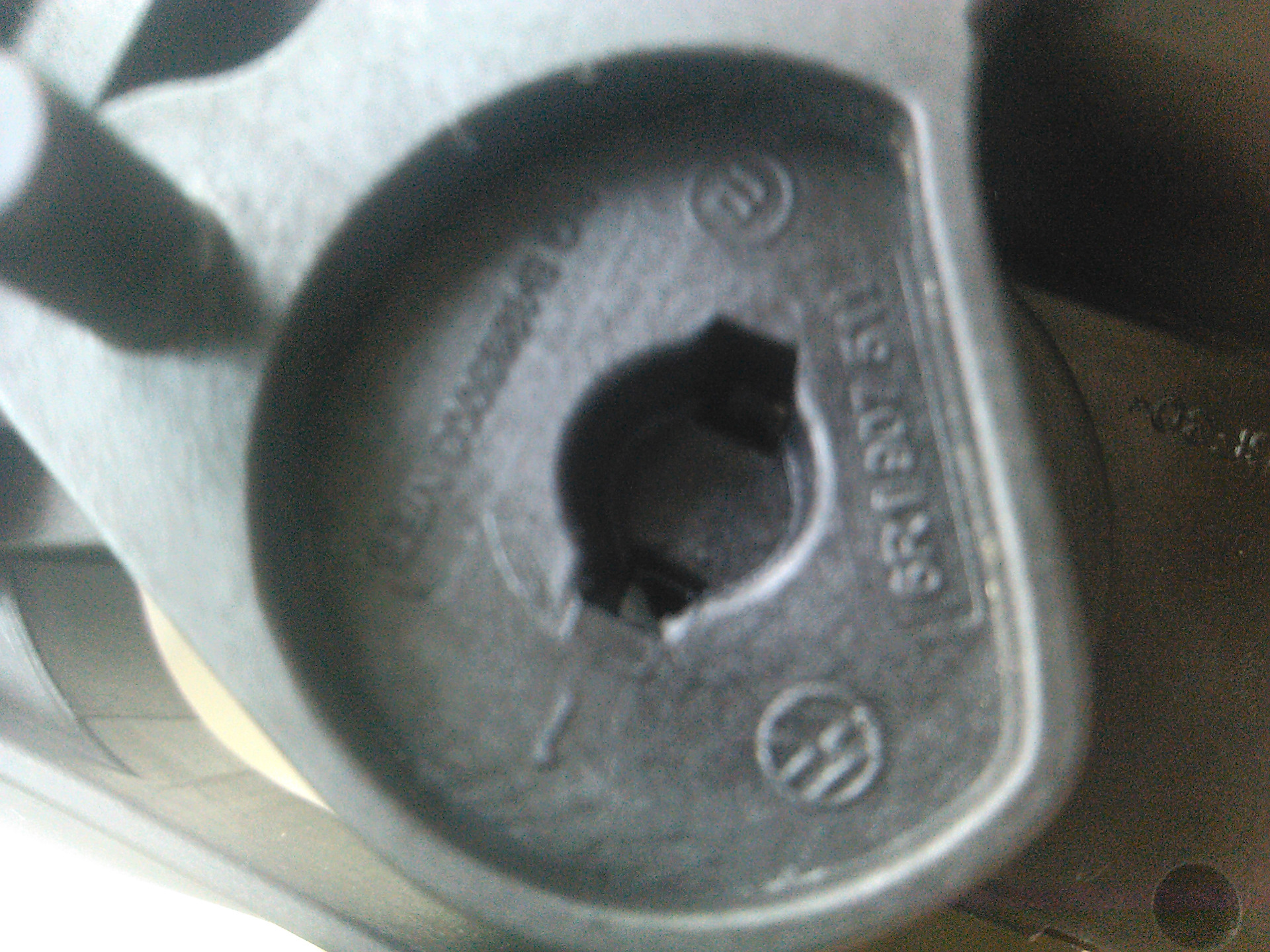 6R1907511- моторчик заслонки отопителя — v71 — DRIVE2