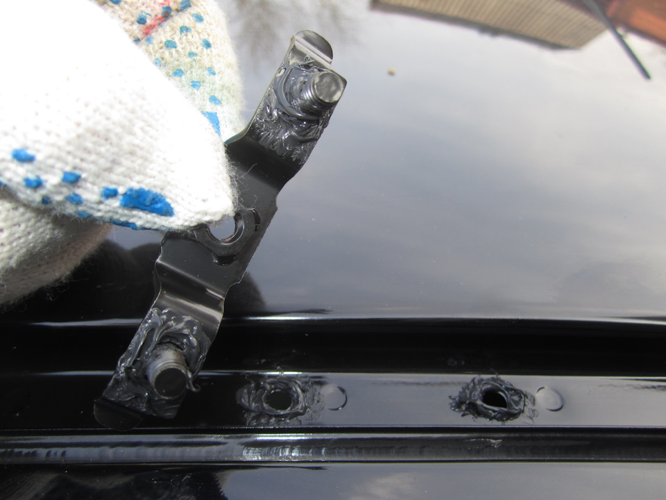 Багажник на крышу: подготовка штатных креплений — Mitsubishi Lancer X ...