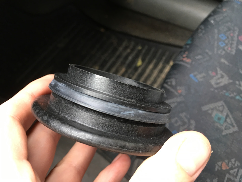 Крышка маслозаливной горловины Шкода Фелиция — Шкода Фабия — Skoda ...