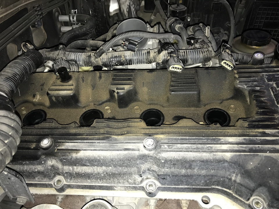 Замена прокладок клапанной крышки — Toyota Land Cruiser Prado 120 ...