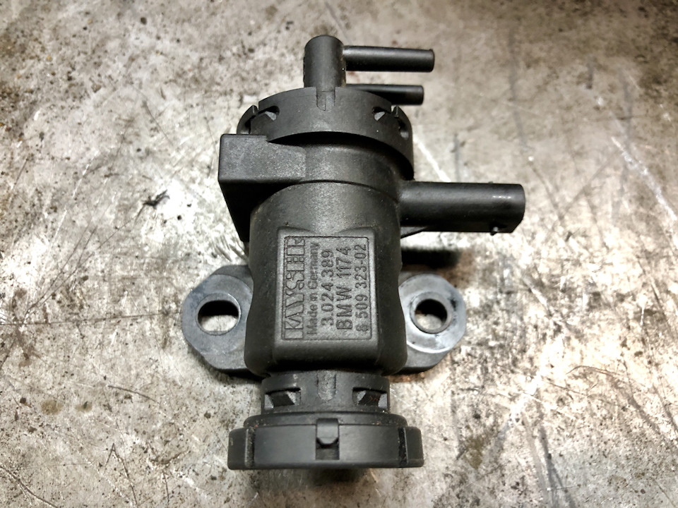 Преобразователь давления и вакуумные шлаги — BMW 5 series (F10), 3 л ...