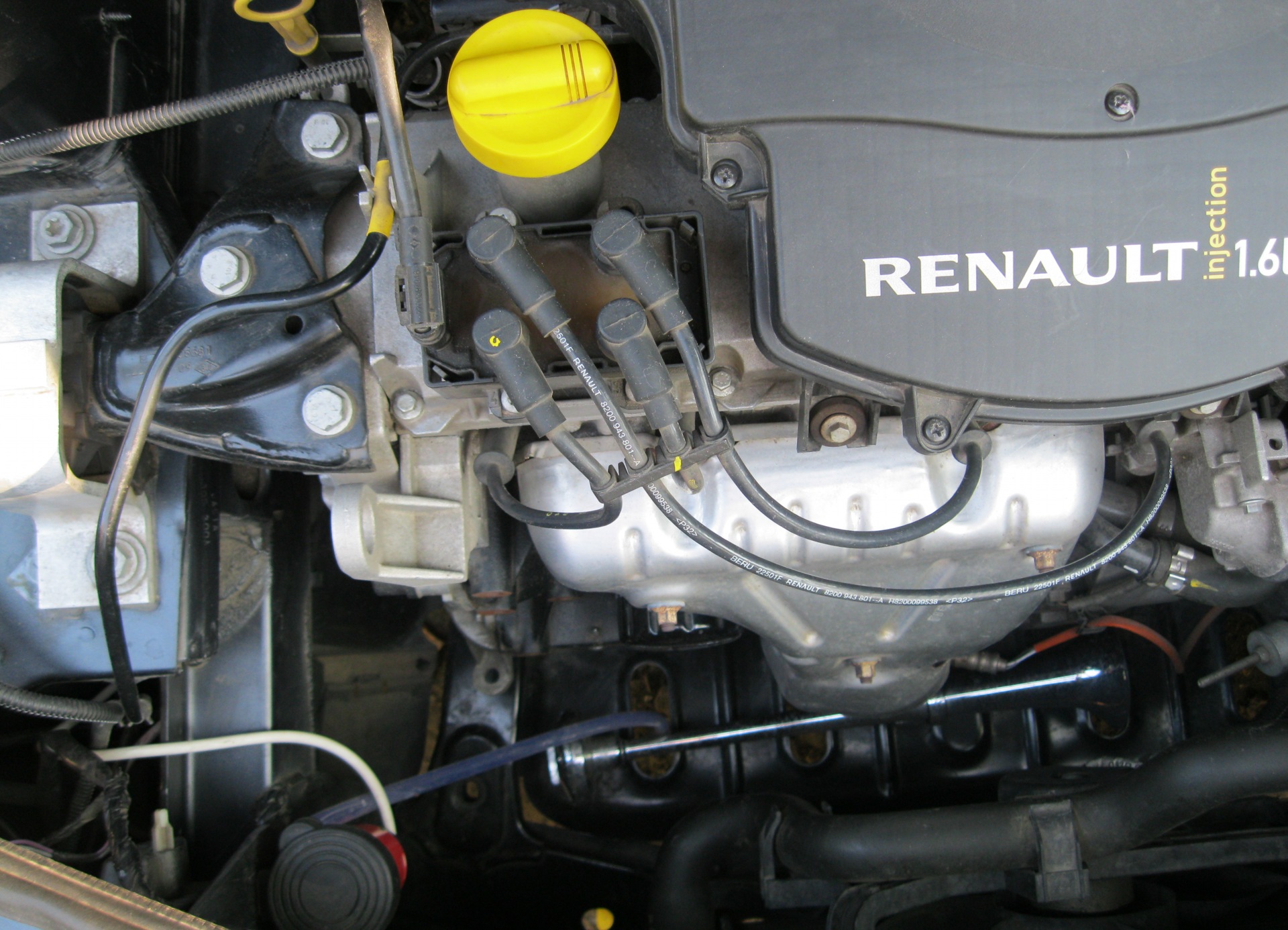 8200943801 Комплект проводов зажигания 4 шт RENAULT | Запчасти на DRIVE2