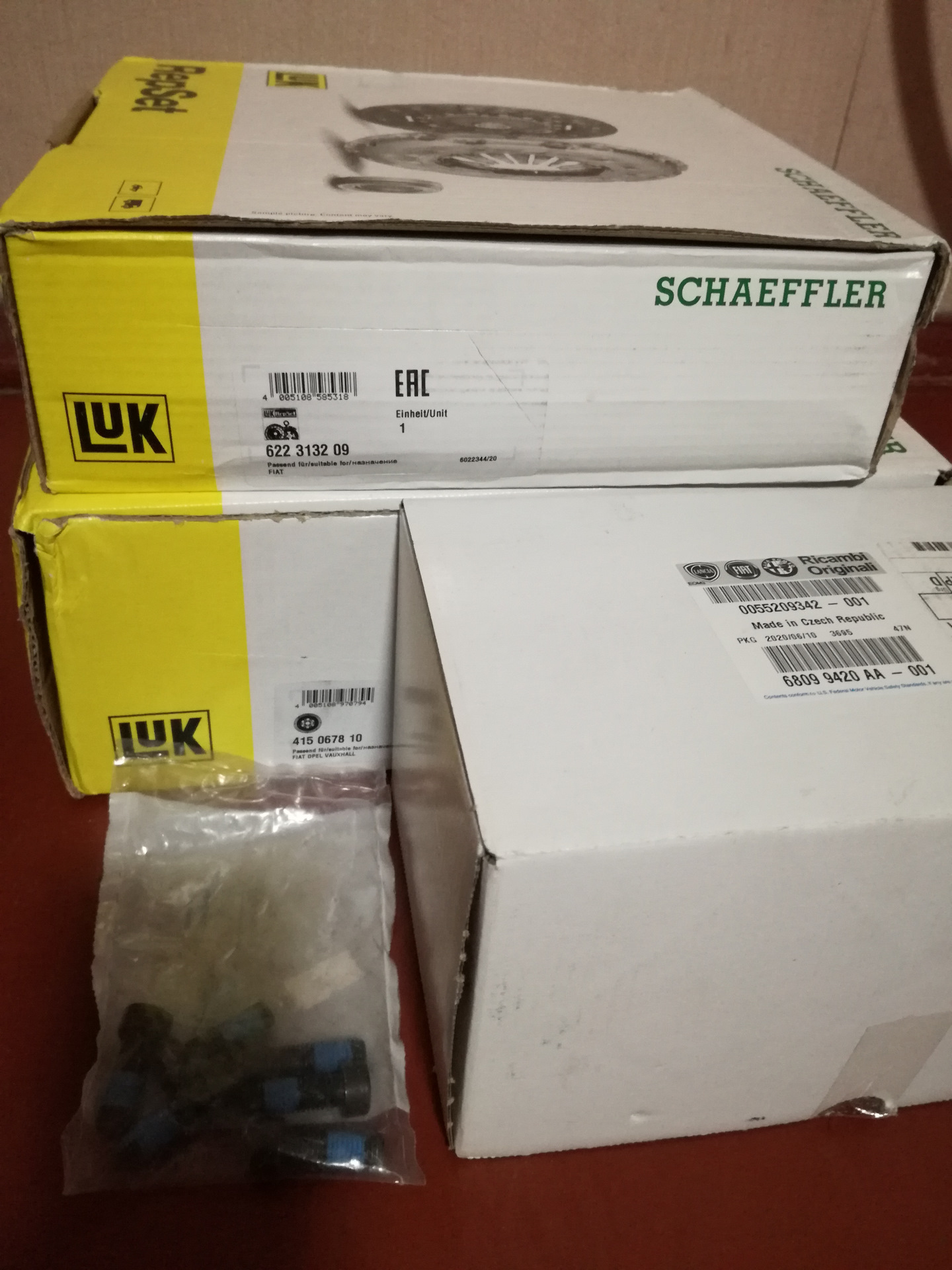 Замена комплекта сцепления с сопутствующими деталями — FIAT Bravo II, 1 ...