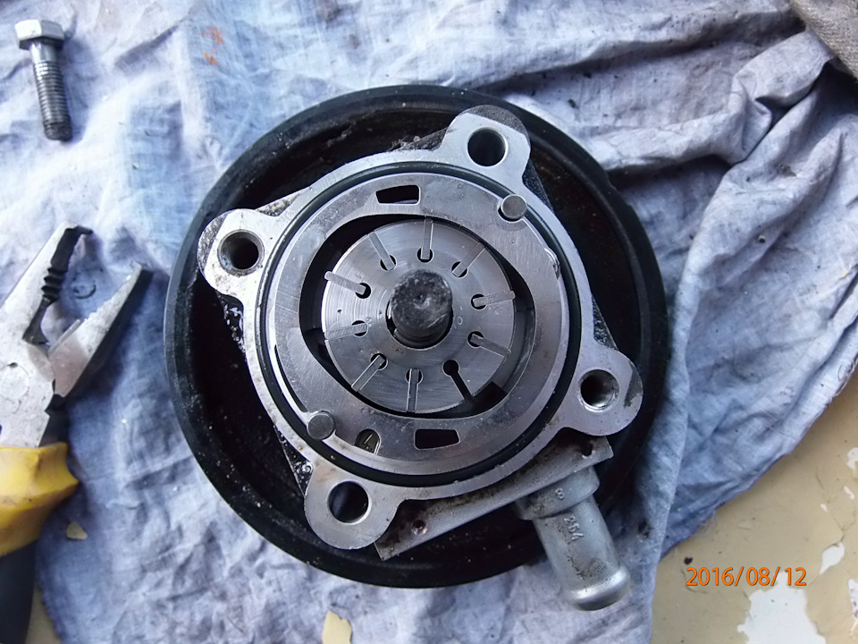 Разбор насоса ГУР двигатель N42b18 — BMW 3 series (E46), 1,8 л, 2002 ...