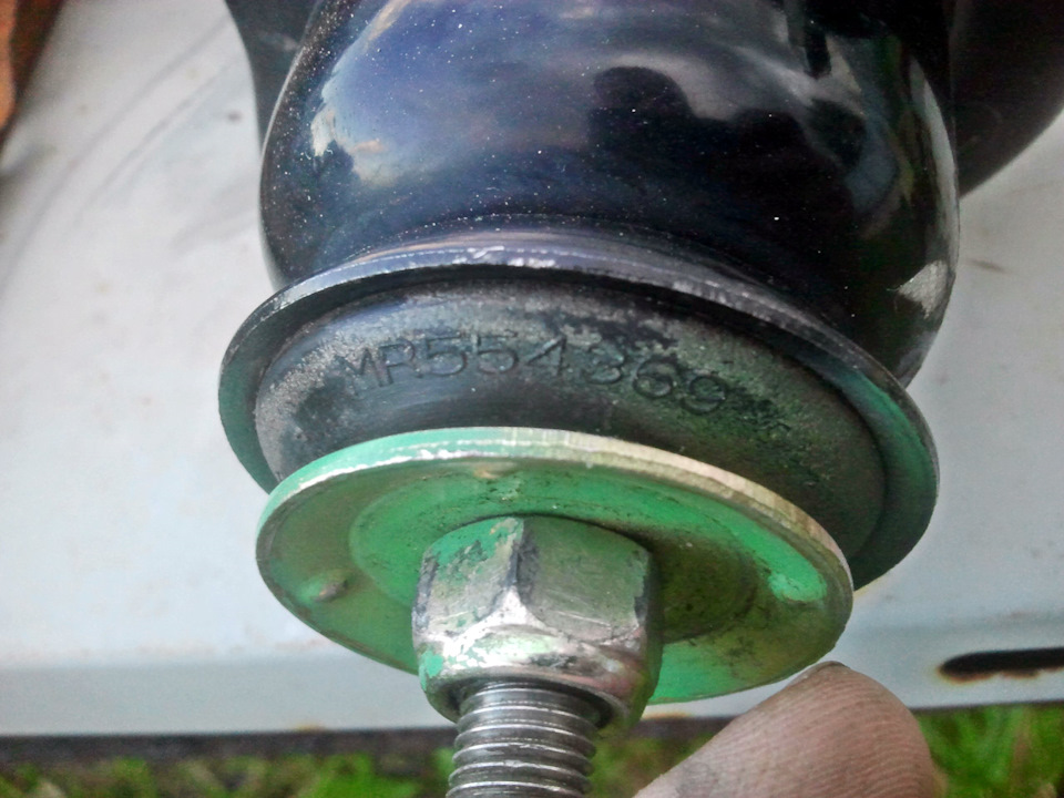 MR554369 Втулка пружины задней подвески Mitsubishi | Запчасти на DRIVE2