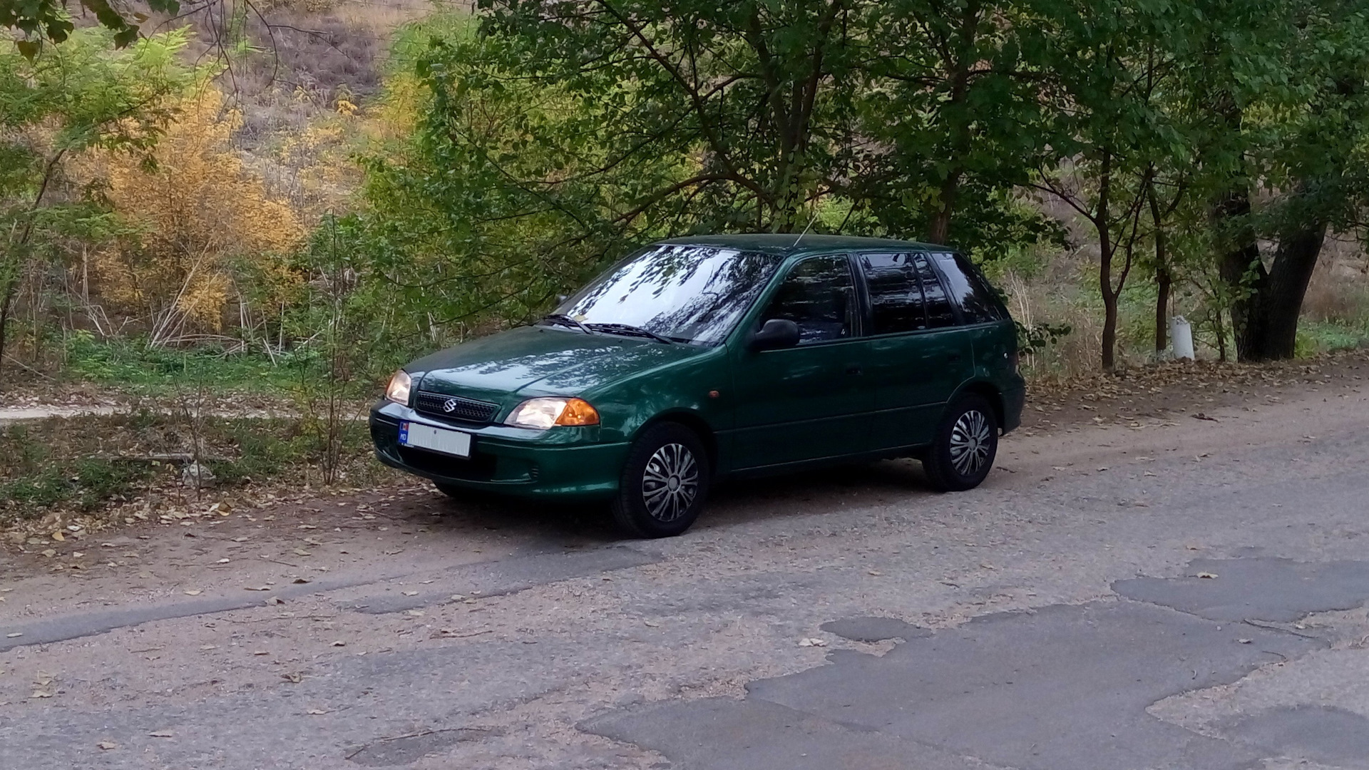 Suzuki Swift (1G) 1.3 бензиновый 2000 | 1.3 GLX "Стриж (スイフト)" на DRIVE2