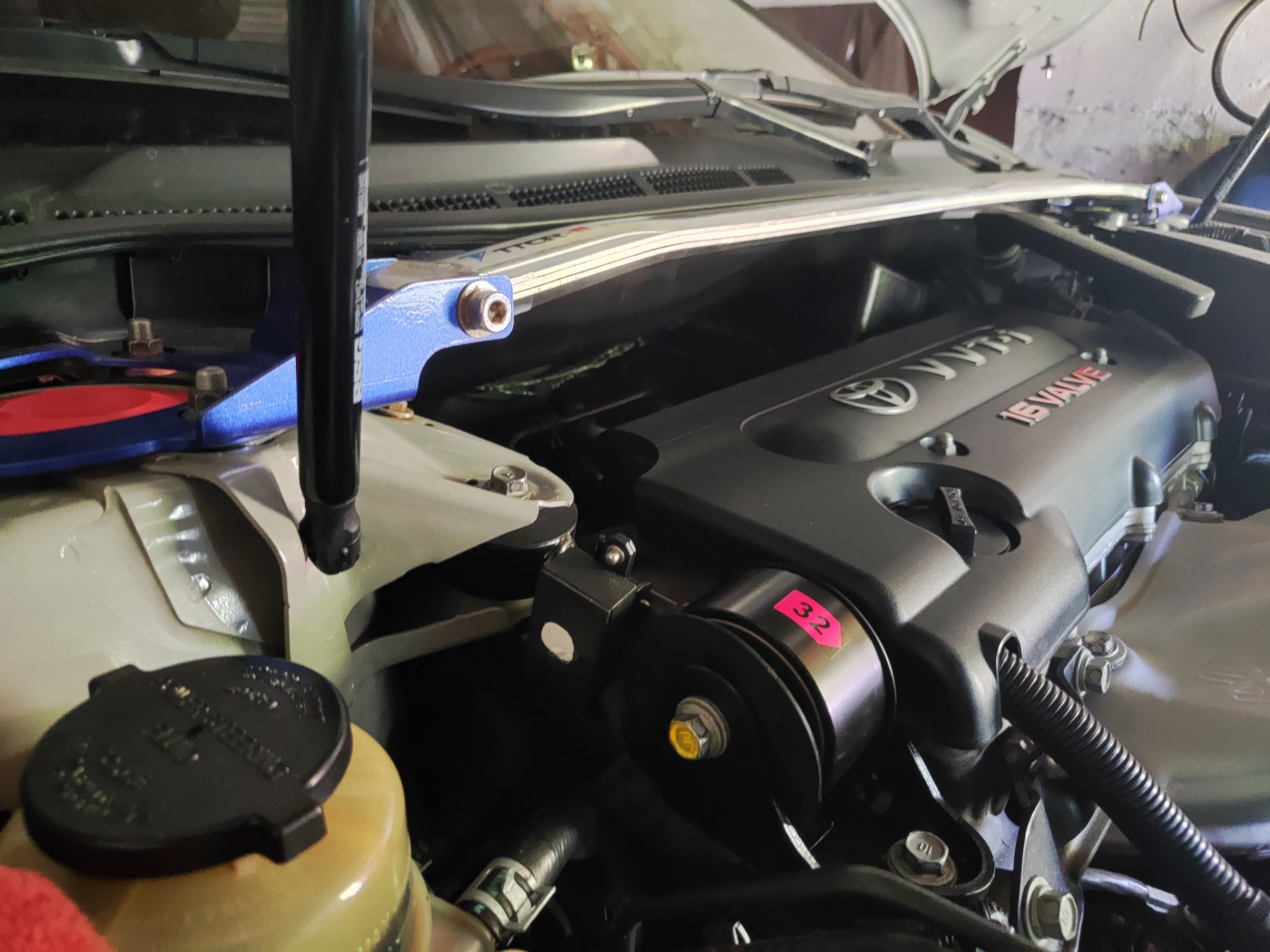 Подушка двигателя. — Toyota Camry (XV40), 2,4 л, 2007 года | запчасти ...