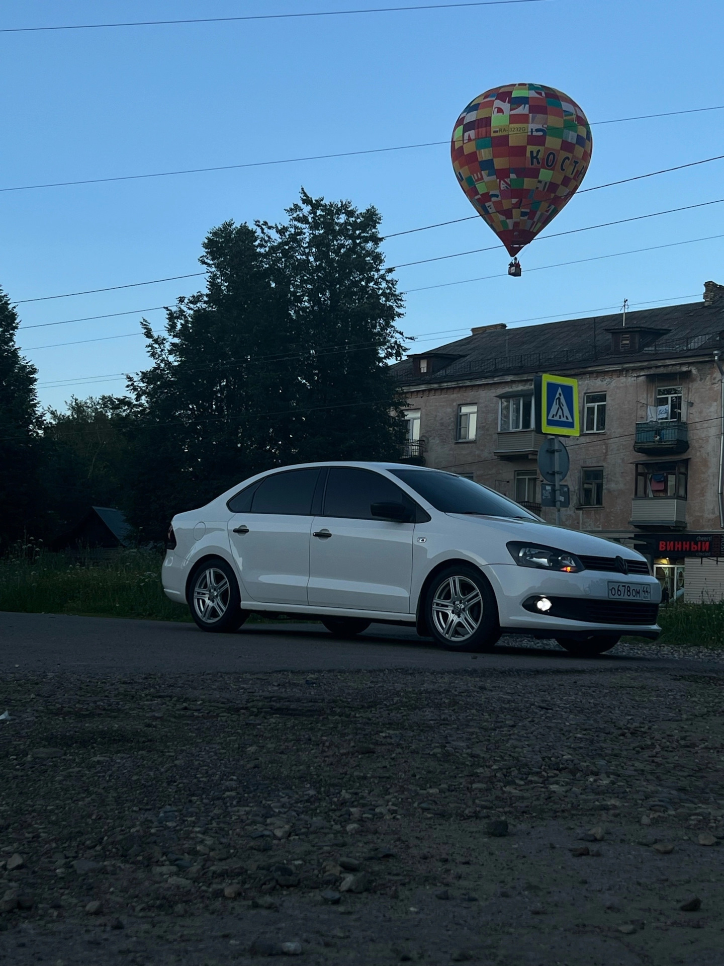 Свет в поло 2.0 — Volkswagen Polo Sedan, 1,6 л, 2012 года | тюнинг | DRIVE2