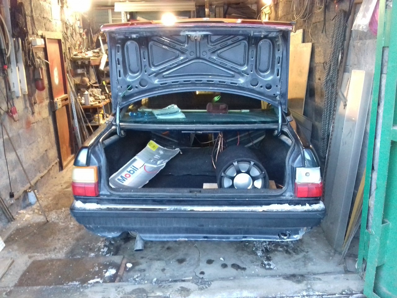 сабвуфер — Audi 200 (C3), 2,1 л, 1984 года | автозвук | DRIVE2