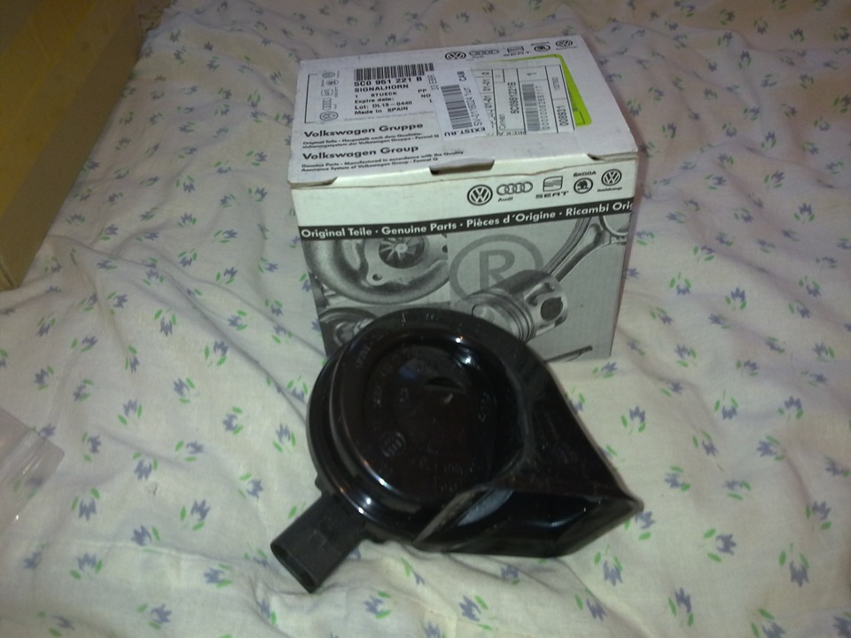 17. Подсветка дверей и звуковой сигнал. — Volkswagen Jetta VI, 1,4 л ...