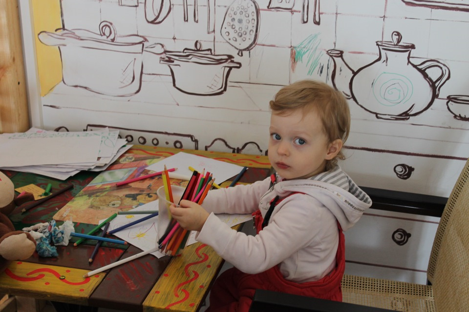 От 09.03.2015. Хоть и пробил колесо, но свозил своих девчат развеяться! — Lada Приора седан, 1,6 ...