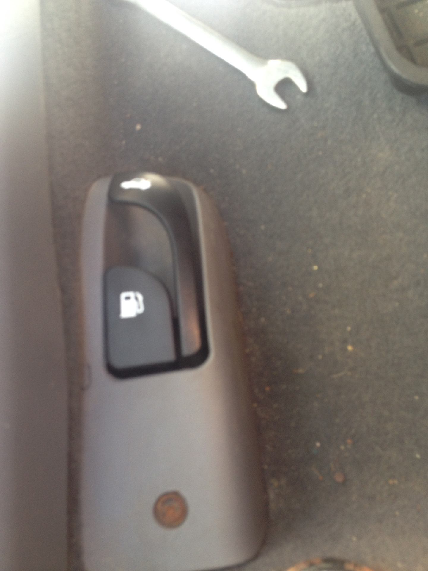 Замена ручки открытия багажника Elanrta J3 1.6 AT — Hyundai Elantra (3G ...