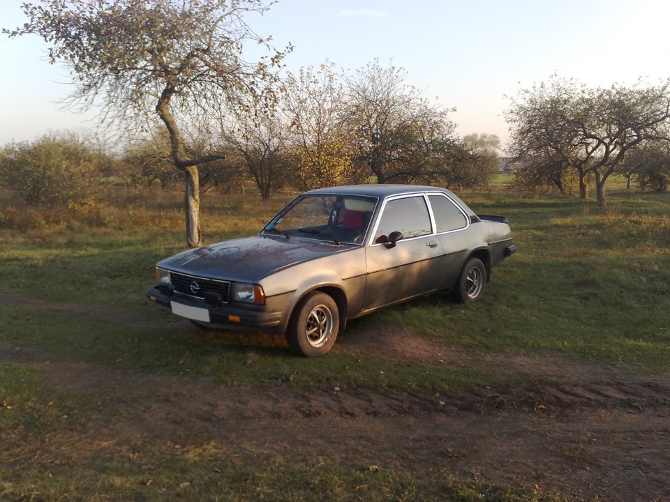 Первая фотосессия))) — Opel Ascona B, 3 л, 1980 года | фотография | DRIVE2