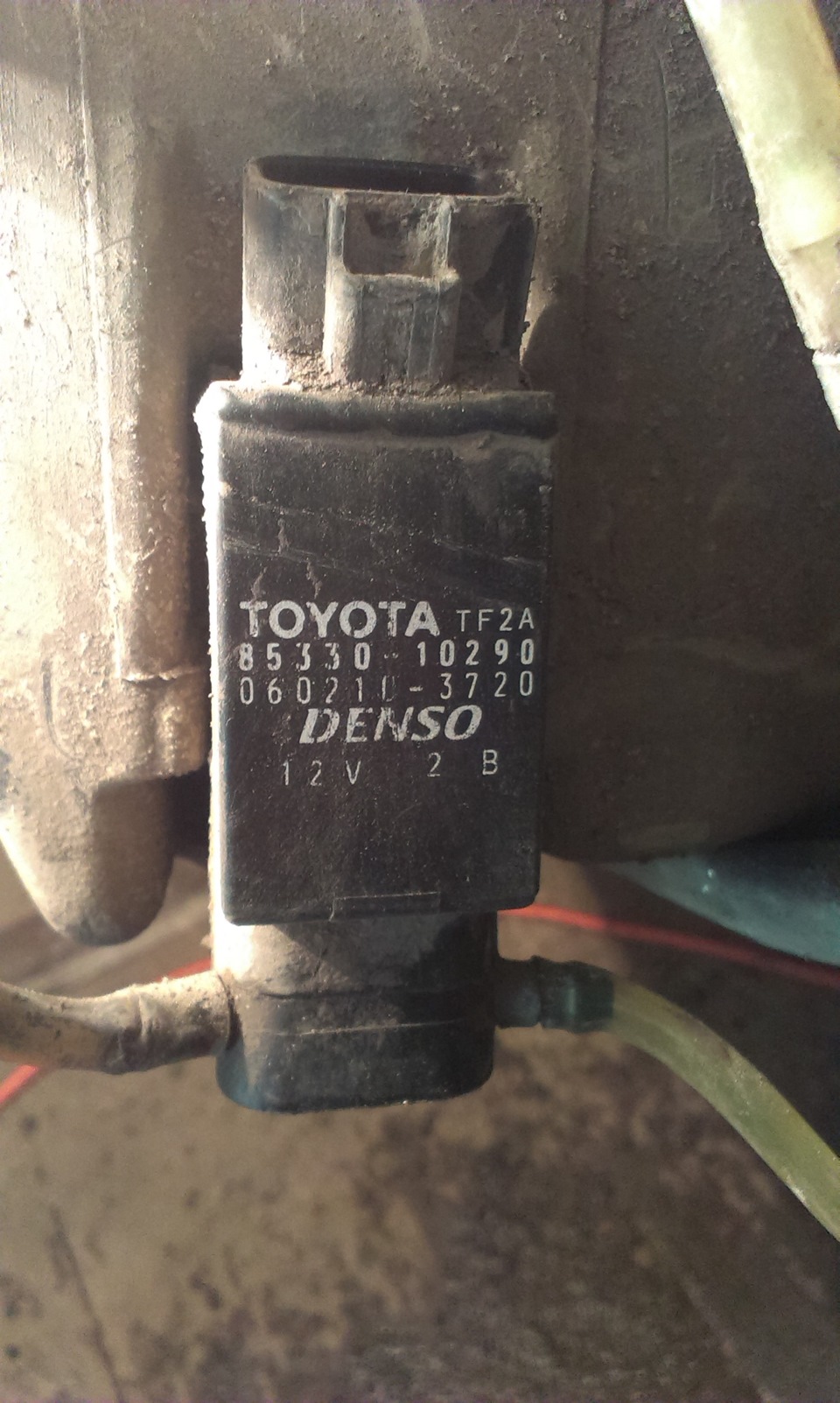 Моторчик омывайки. — Toyota Celica (180), 2 л, 1990 года | своими ...