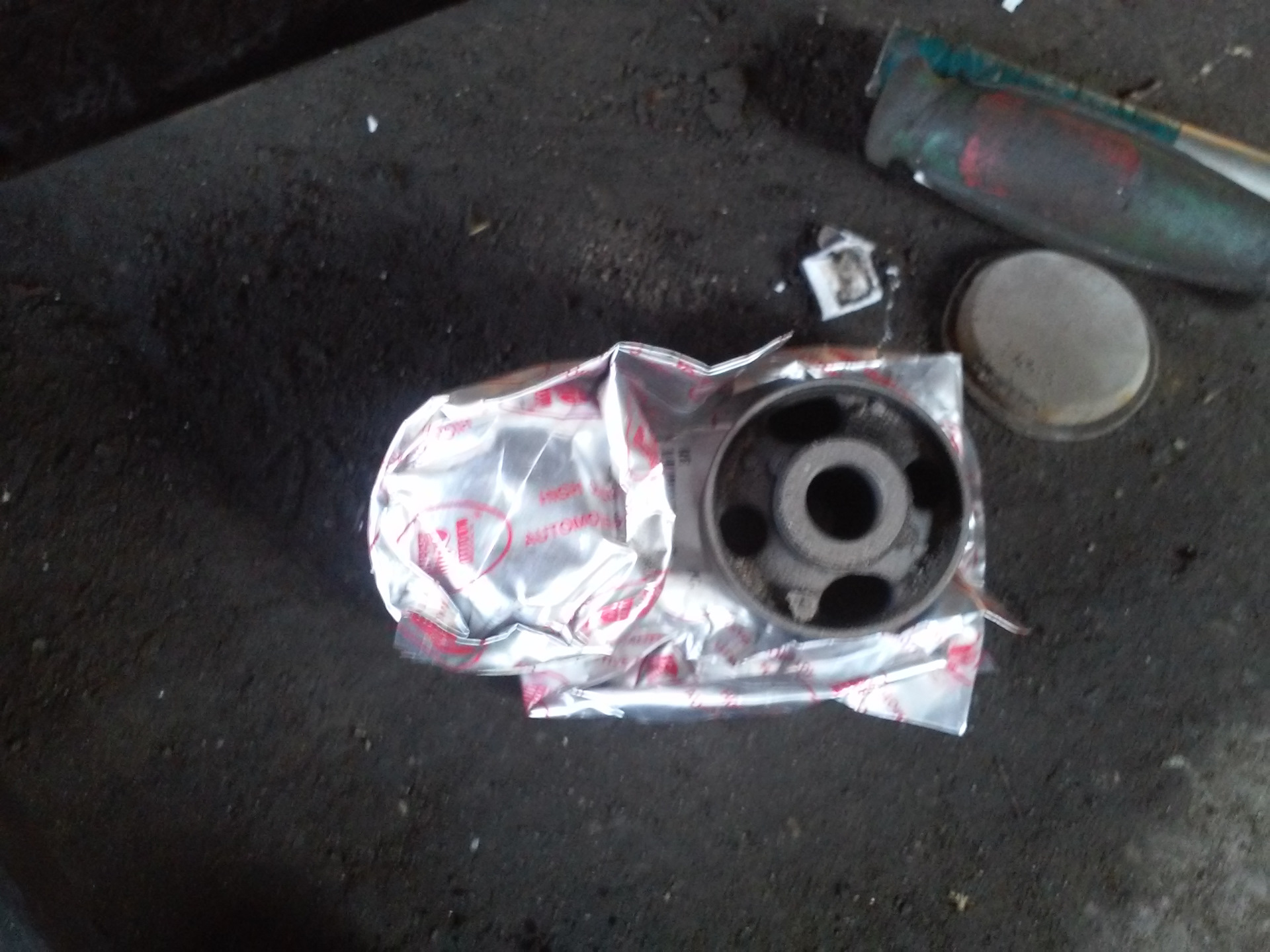 Очередные сайлентблоки… — Mitsubishi Galant (8G), 2,5 л, 2001 года ...