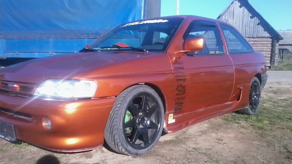 Ford Escort Mk5 1.8 бензиновый 1992 | XR3i 1.8 DOHC 16V на DRIVE2