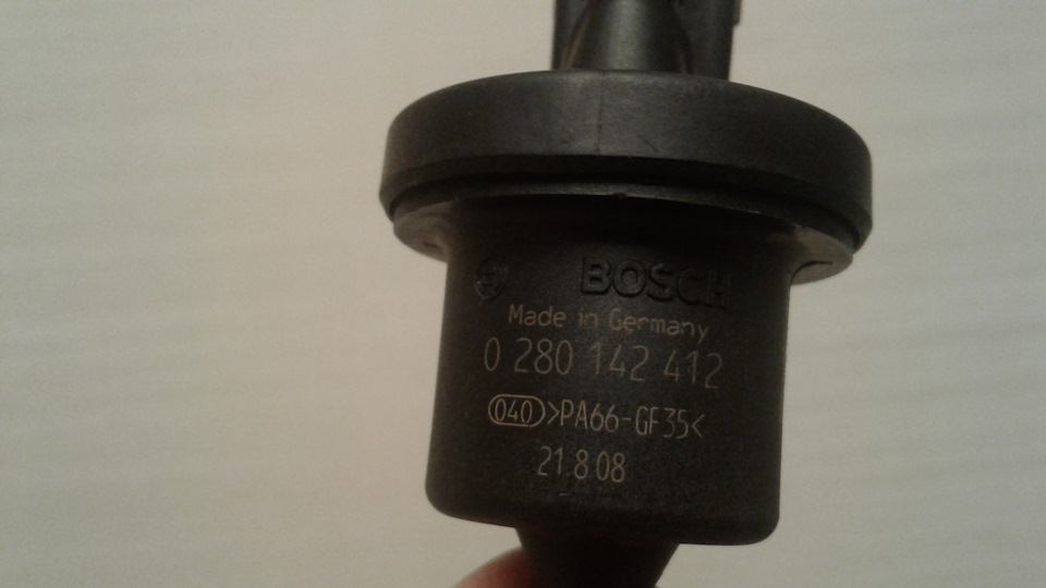 Клапан продувки паров адсорбера — Ford Focus II Sedan, 1,8 л, 2008 года ...