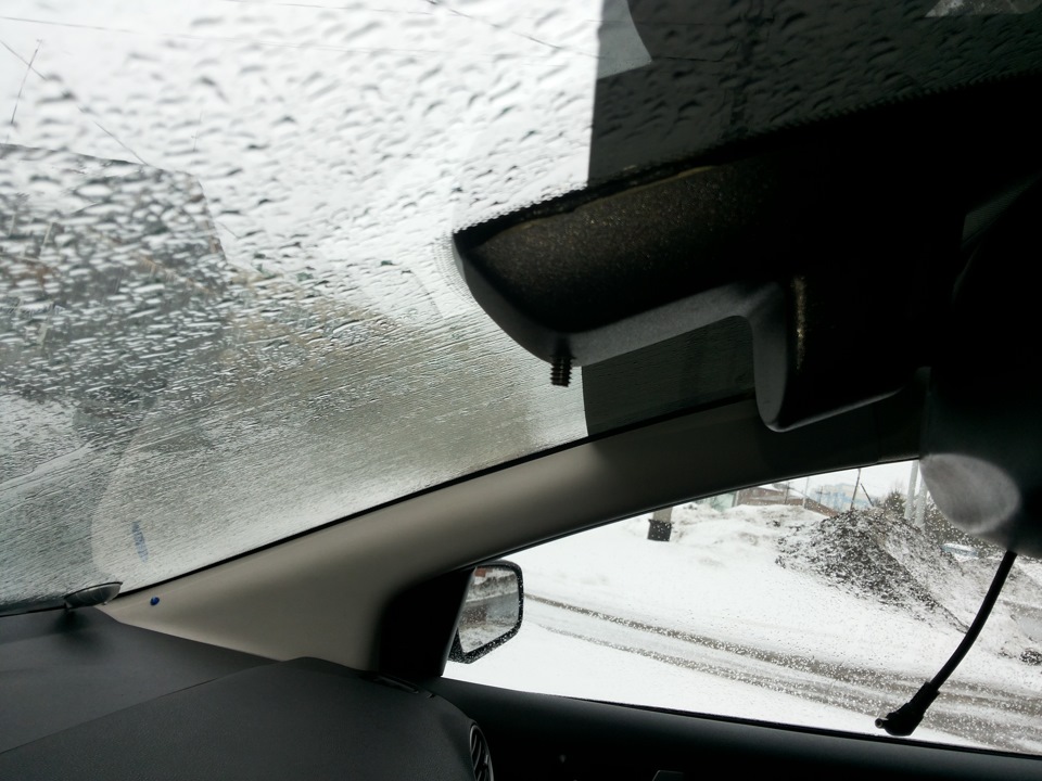 Крепление регистратора — Ford Focus Hatchback II, 2 л, 2005 года ...
