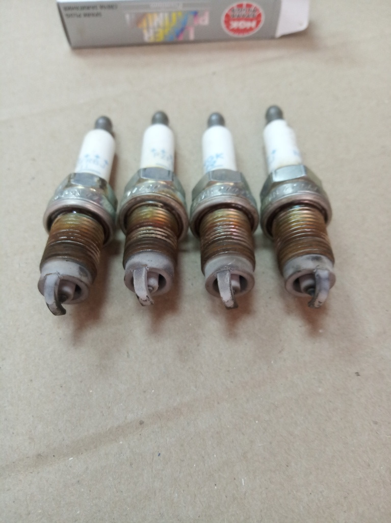 2020 август_герметик клап. крышки, замена свечей, замена масла и чистка ...