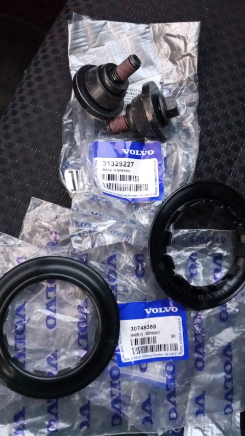 30748388 БОЛТ ШРУСА. Volvo | Запчасти на DRIVE2