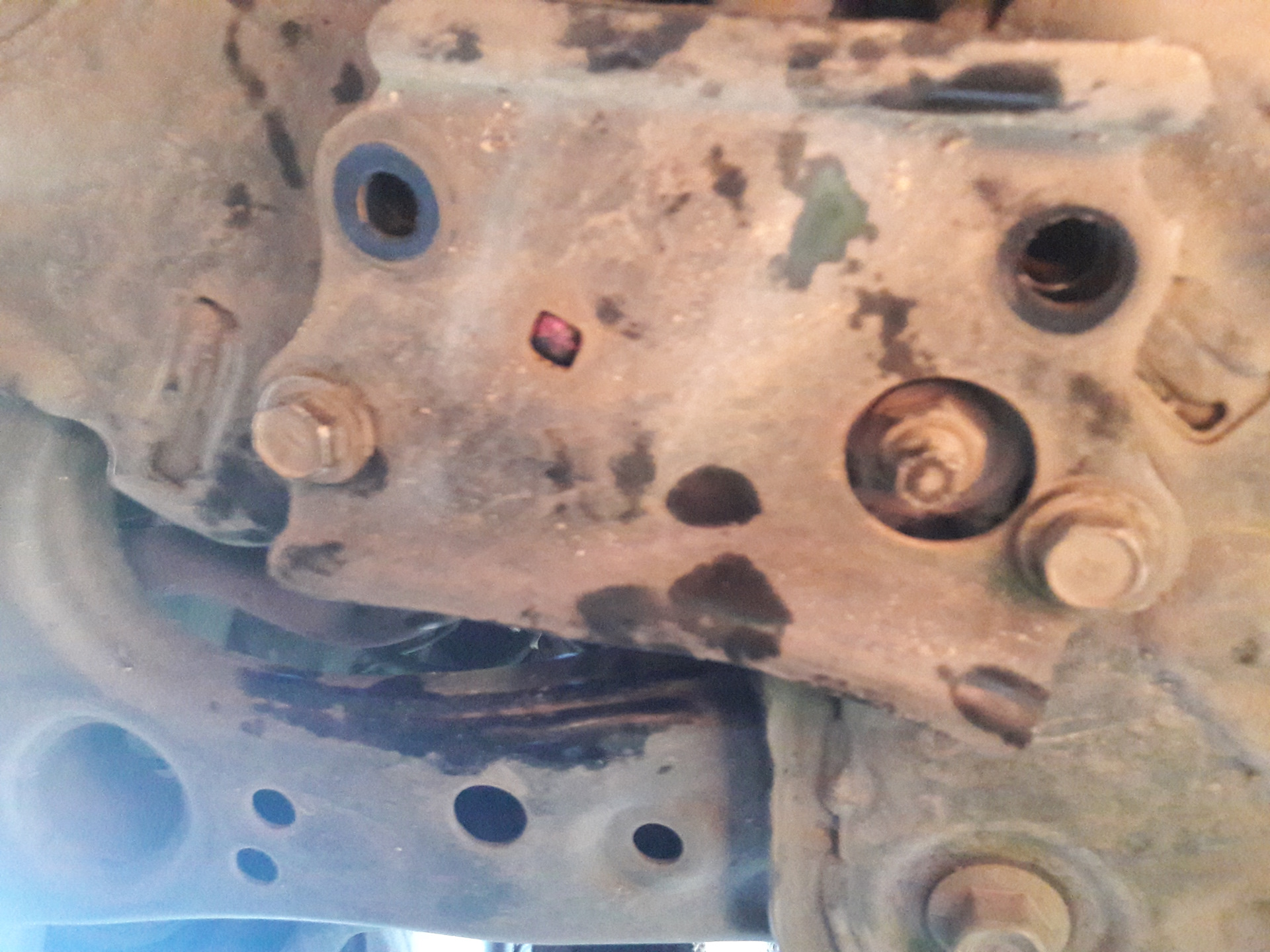 Замена передних втулок стабилизатора — Toyota Prius (30), 1,8 л, 2011 ...