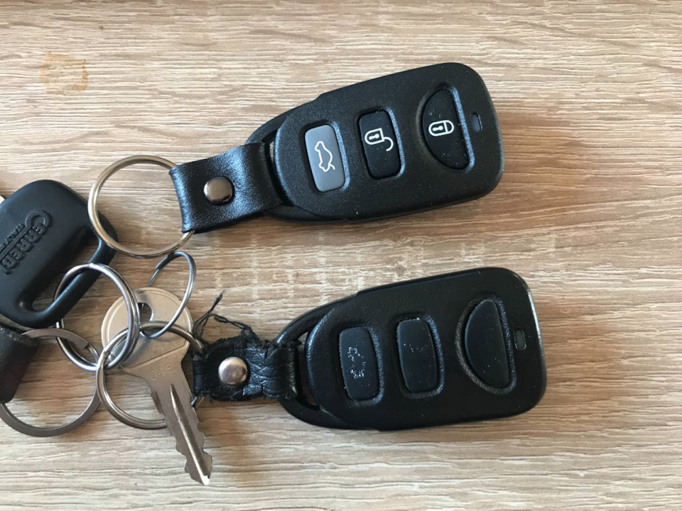 Второй брелок центрального замка — Toyota Land Cruiser 80, 4,2 л, 1993 ...