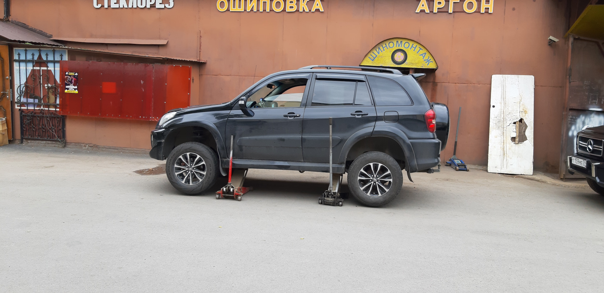 Maxxis MA-S2 Marauder II 225/70 R16 — Toyota RAV4 (II), 2,4 л, 2001 ...