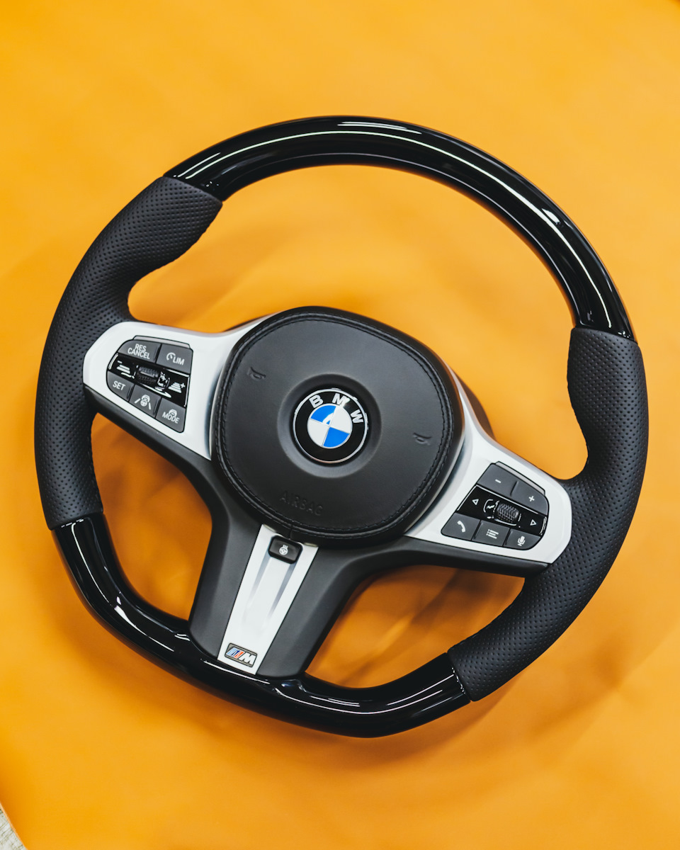 Руль в стиле "рояльный лак" BMW — Grand Design на DRIVE2