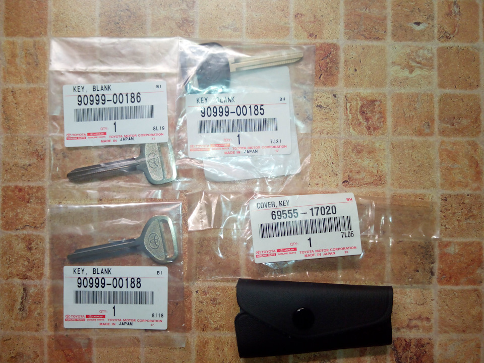 Оригинальный комплект ключей — Toyota Celica (200), 2 л, 1995 года ...