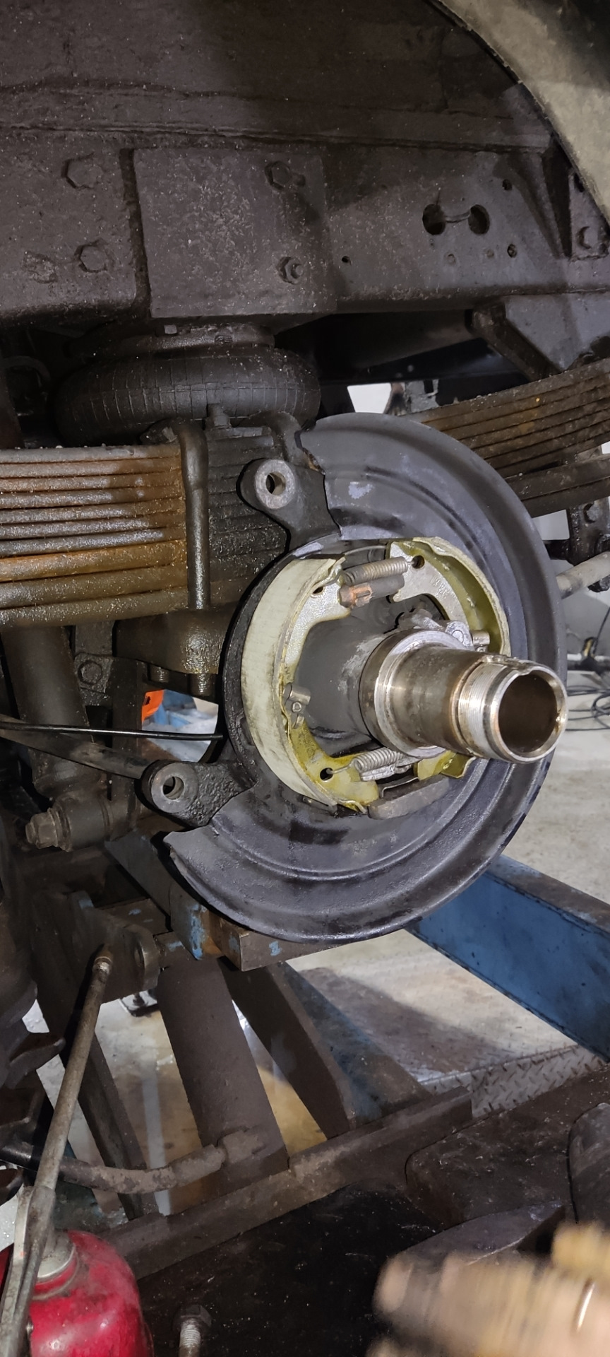 TRW, SKF на заднюю ось Iveco Daily — Iveco Daily (5G), 3 л, 2011 года ...