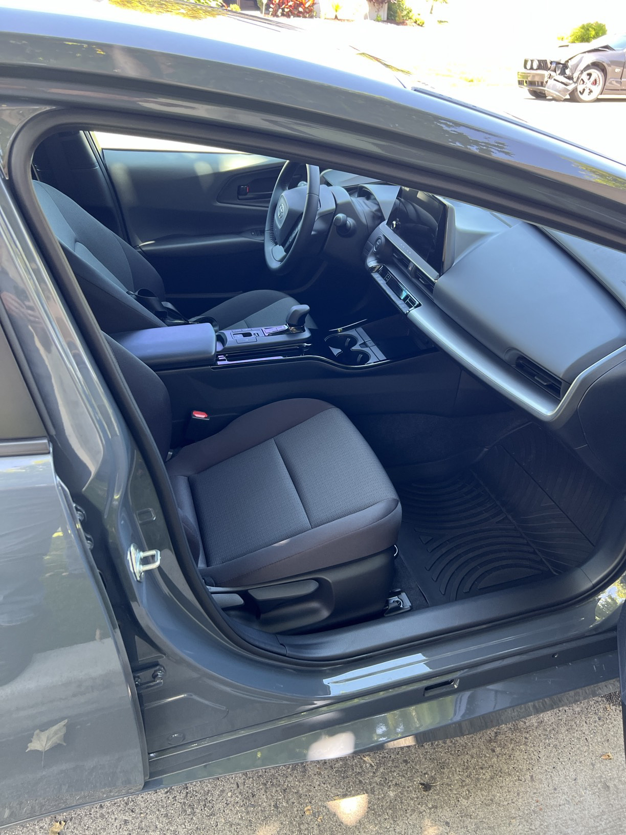 Фото — Toyota Prius (60), 2 л, 2023 года | фотография | DRIVE2