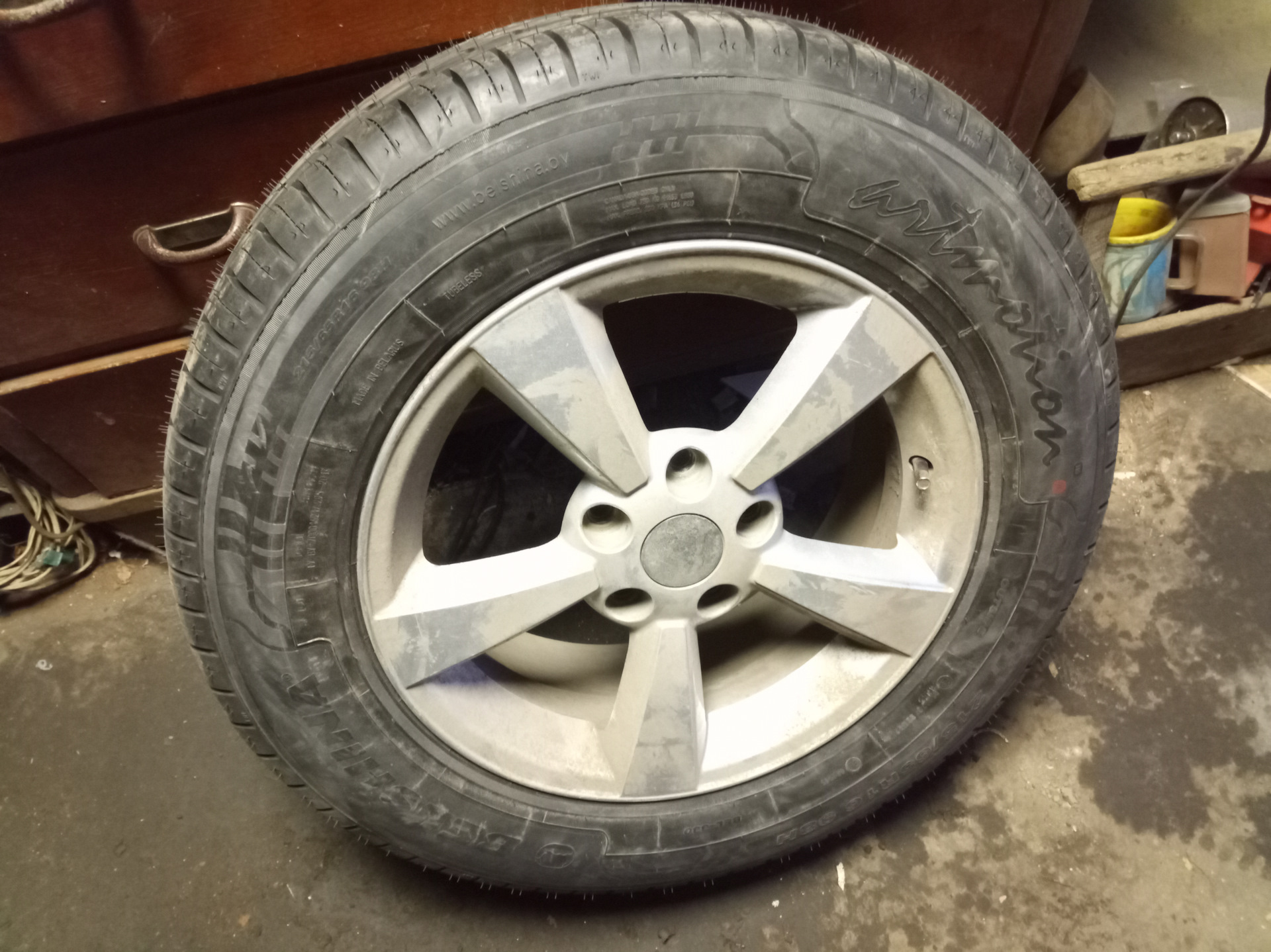 Отзыв о резине Бел-330 Artmotion R16 215/65 98H — Nissan X-Trail I (t30 ...