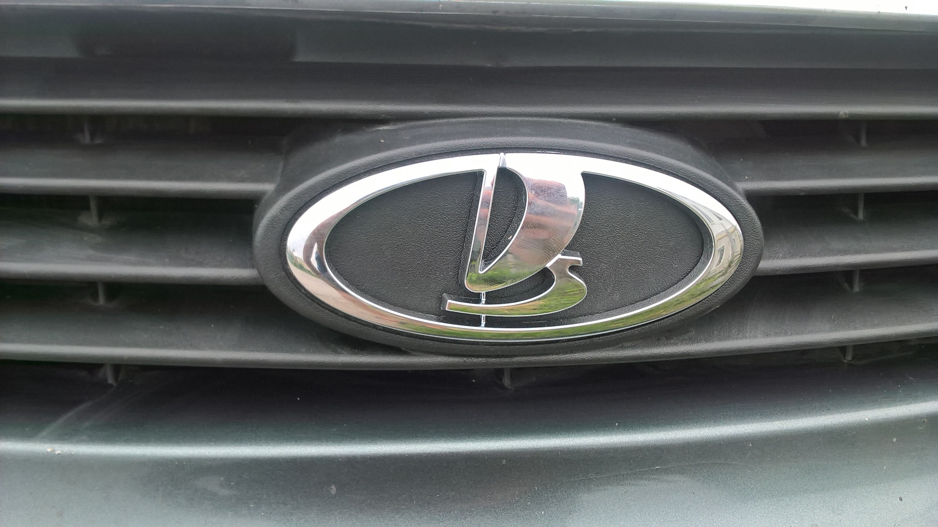 Шильдик совсем плохой стал замена ) — Lada Приора седан, 1,6 л, 2008 ...